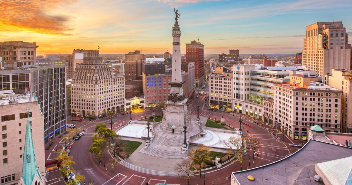 Downtown Indianapolis Restaurants | Steak, Noodles & Arcades | Visit Indy