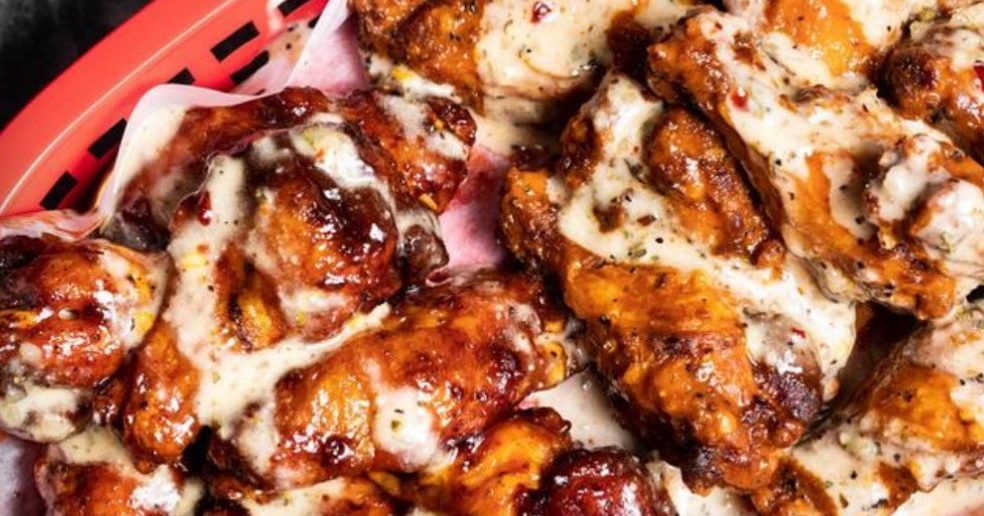 R & R Extreme Wings - South | Visit Indy
