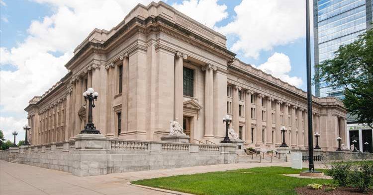 Birch Bayh Federal Building and U.S. Courthouse | Visit Indy